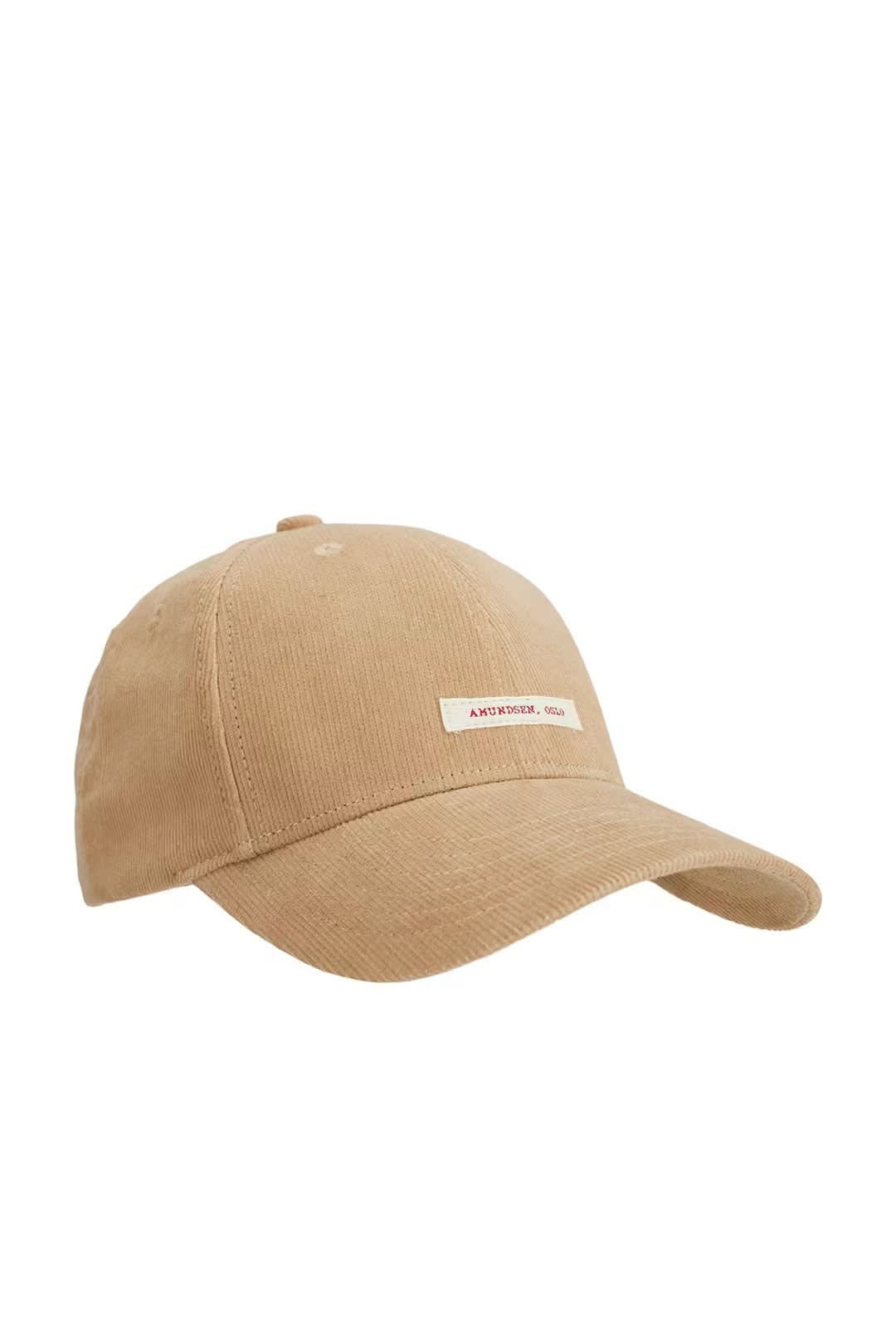 Amundsen Caps – Studio Sommerfeldt